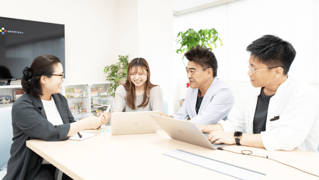 株式会社OAKインターナショナル | 化粧品・フィギュア・有名キャラクターのグッズ製造会社